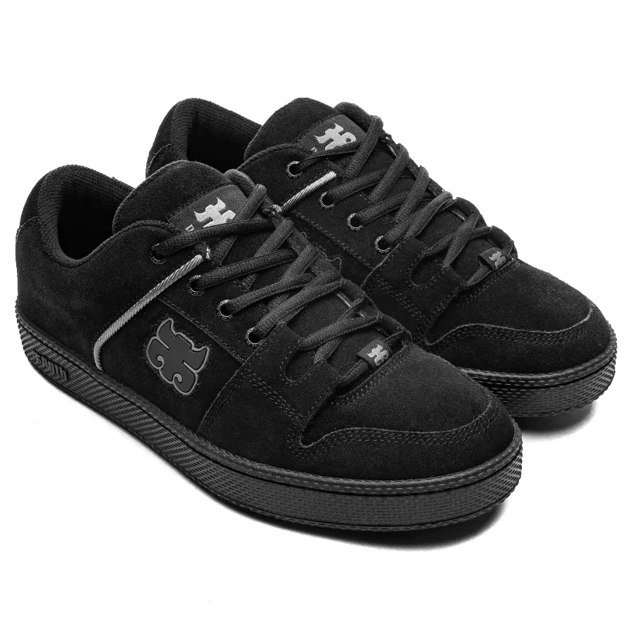 Ipath Cricket (black) Mens at Cal Surf