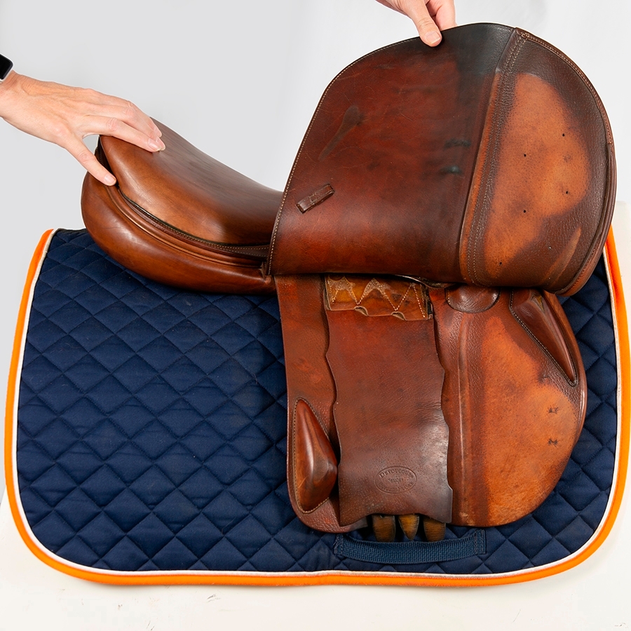 Devoucoux 18 IN Devoucoux Biarritz Saddle Wide Tree 2010 Jumping Close ...