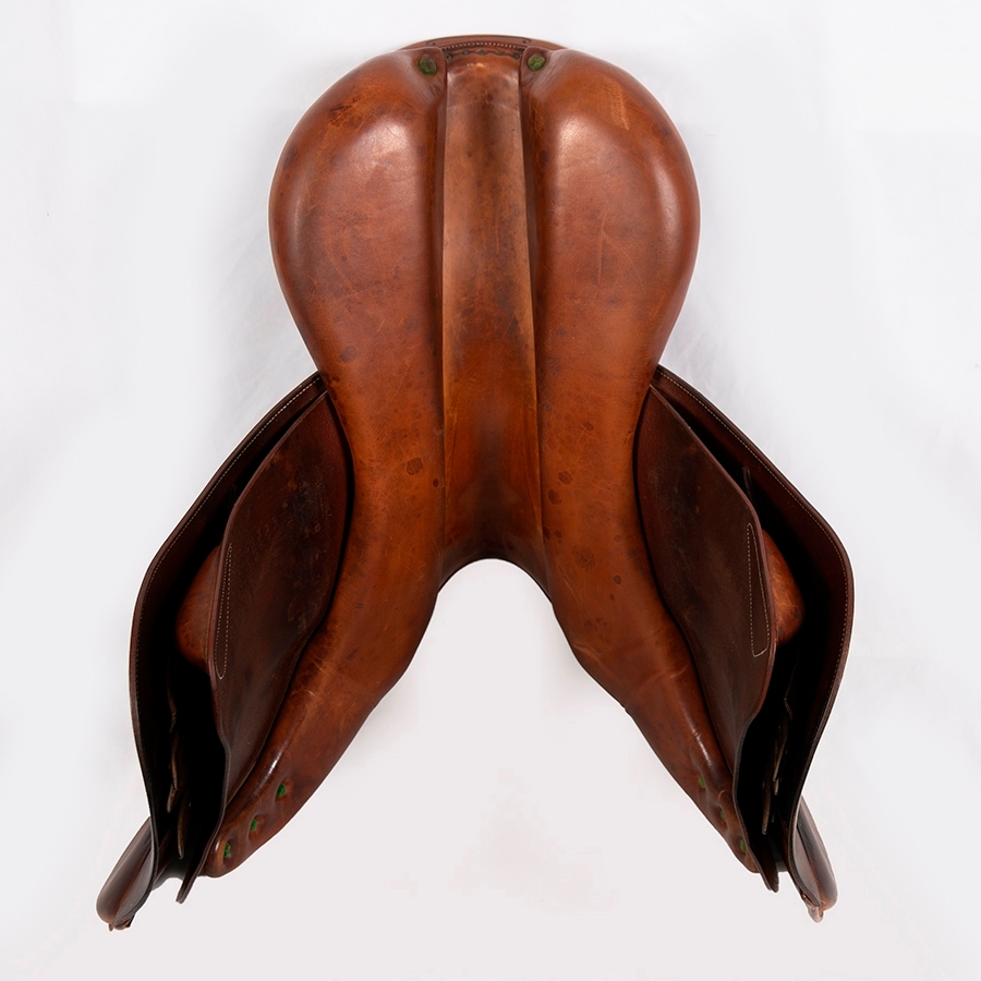 Devoucoux 18 IN Devoucoux Biarritz Saddle Wide Tree 2010 Jumping Close ...