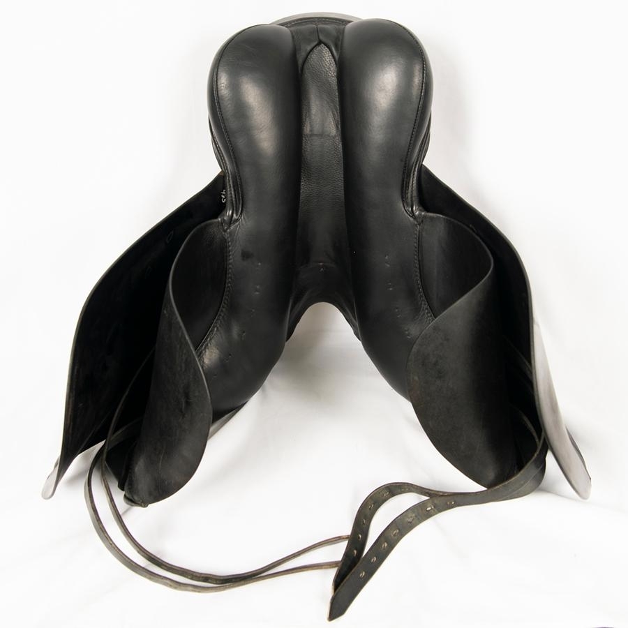 Passier 17.5 IN Passier Hubertus Smith Saddle Medium Tree Dressage at ...