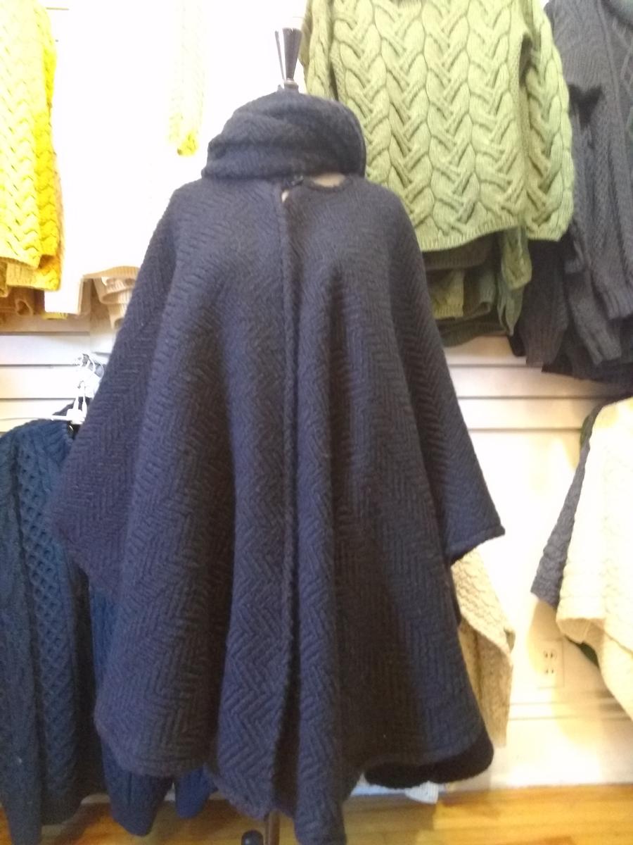 Branigan Weavers Irish Cape Ciara (Black) Clothing Capes Shawls at ...