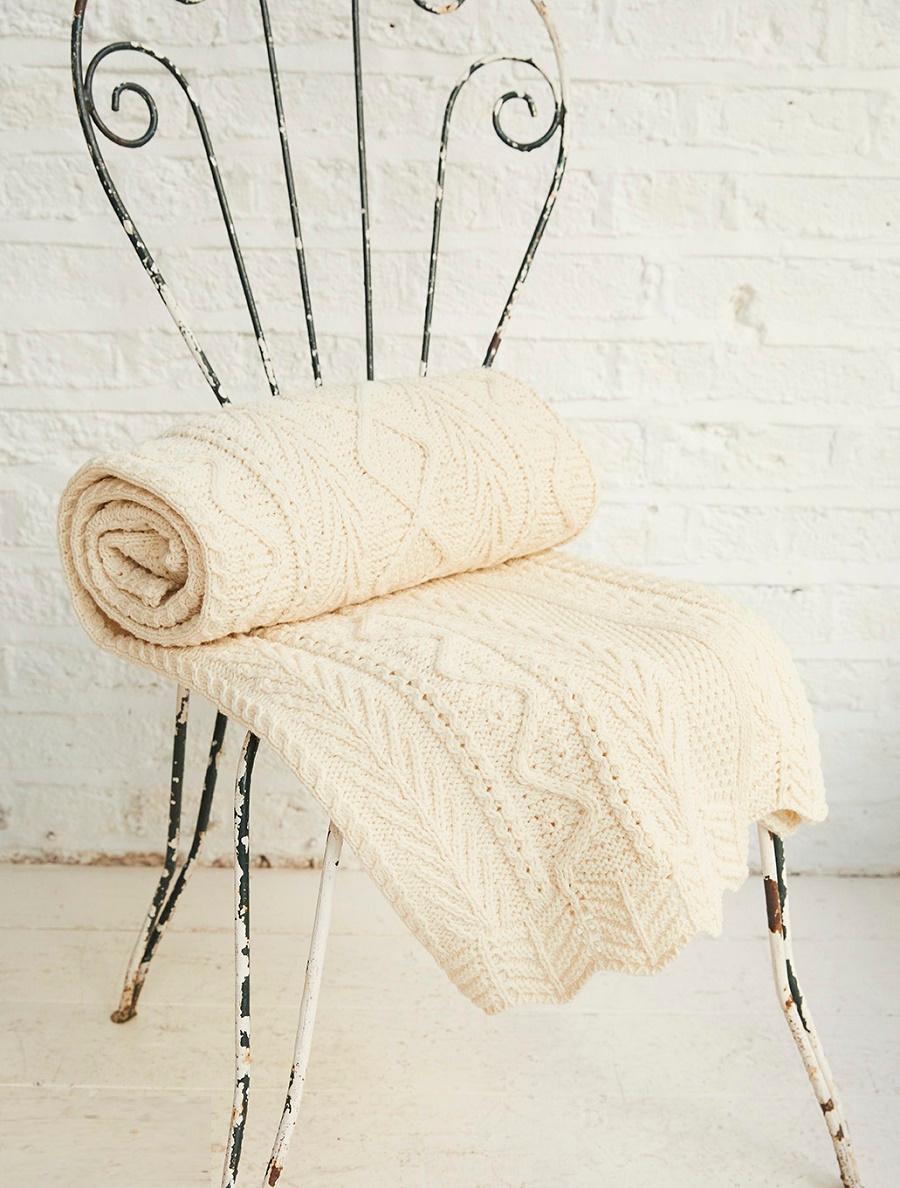Aran Woollen Mills Woollen Throw With Lace Trim (White) Gifts For Home ...