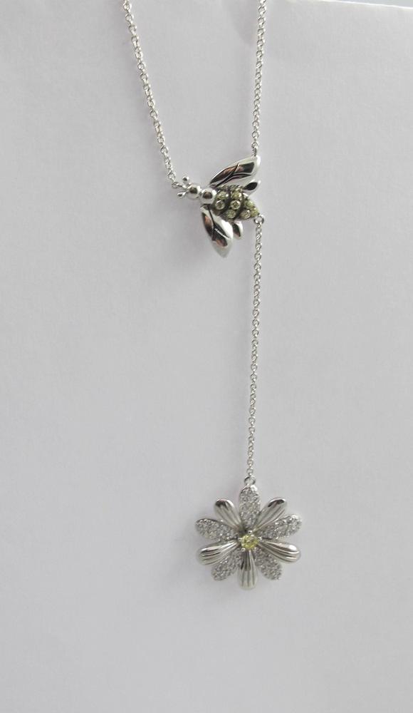 Fado Jewelry Daisy and Bee Pendant Jewelry Pendants Necklaces at Irish ...