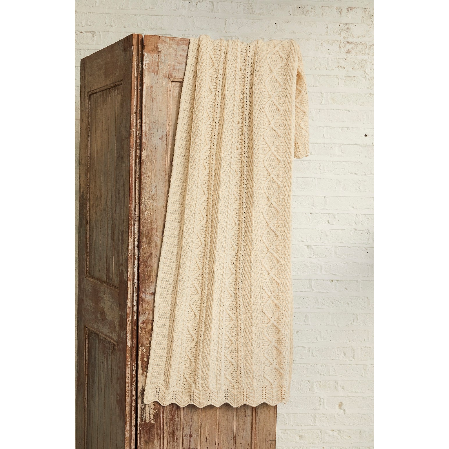 Aran Woollen Mills Woollen Throw With Lace Trim (White) Gifts For Home ...