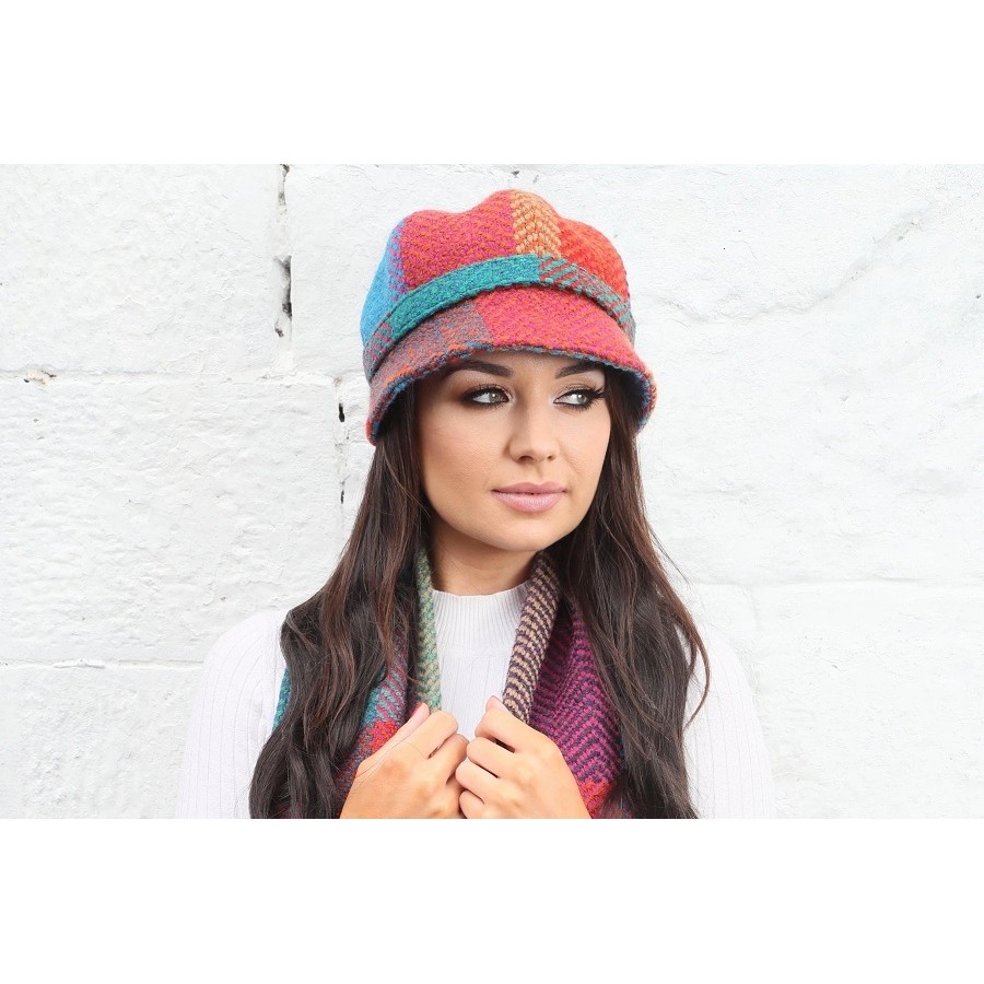 Branigan Weavers Irish Flapper Hat (Donegal Red) Clothing Caps Hats at ...