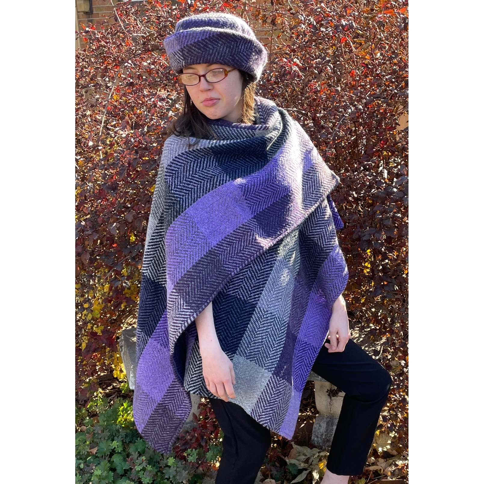 Branigan Weavers Irish Cape Ruana (Donegal Lavender) Clothing Capes ...